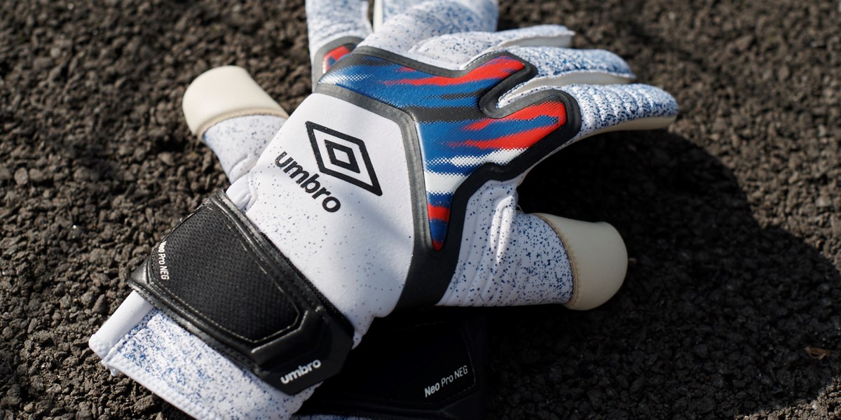 Neo Pro Goalkeeper Gloves